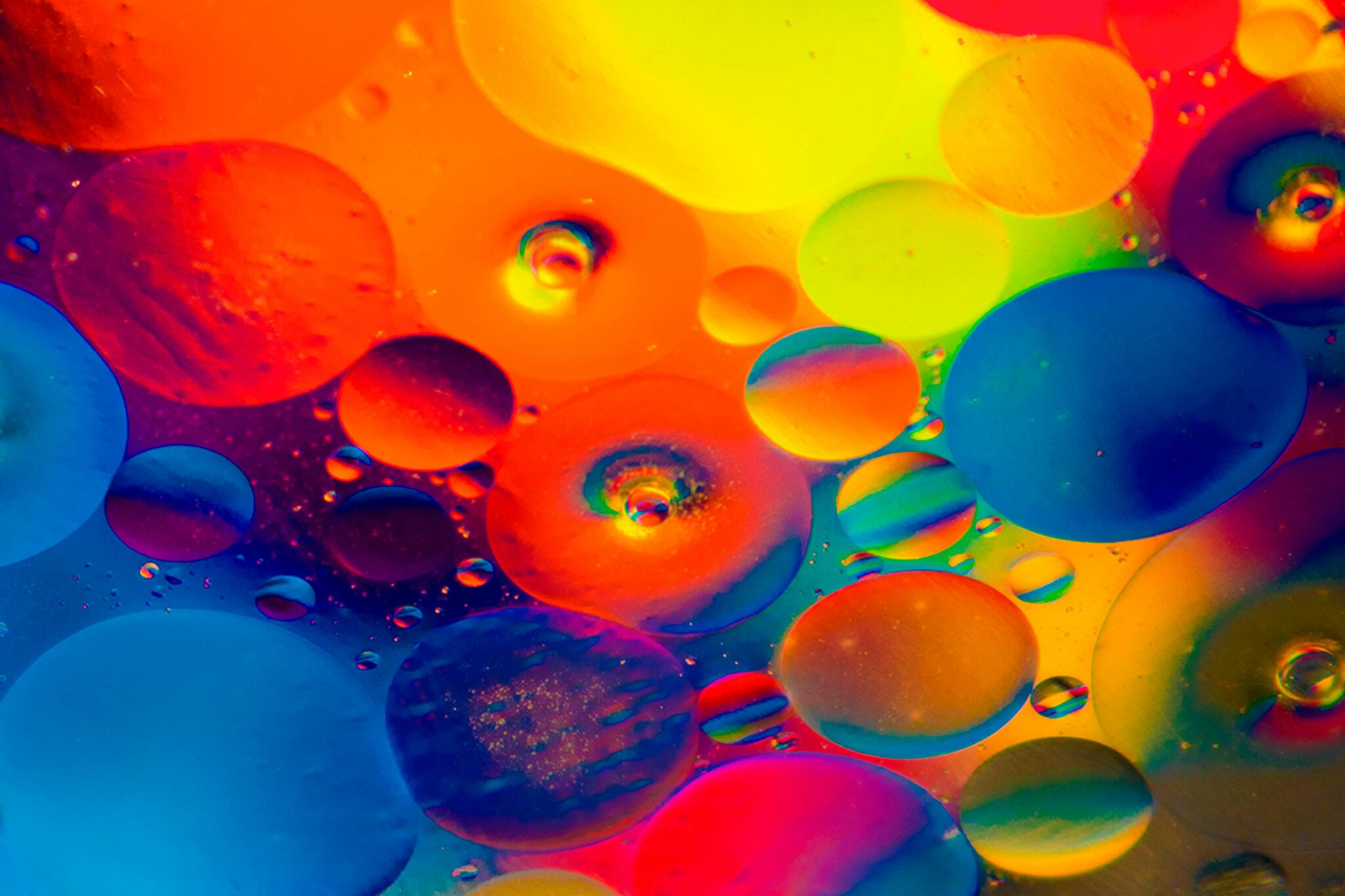 Die Farbe deines Geburtsmonats: Was sie über dein Leben erzählt - Mondkuss